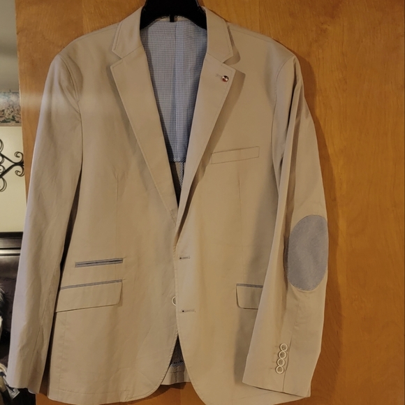 Suits & Blazers | Mens Very Nice Sports Jacket It Has No Size In It ...